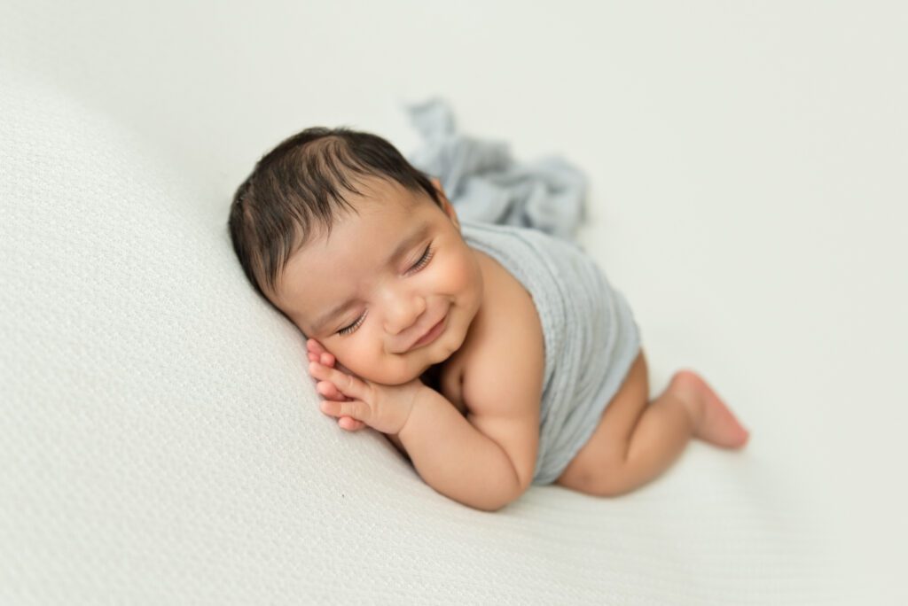 Vancouver Newborn Photographer | Luxury Studio Newborn Photography ...